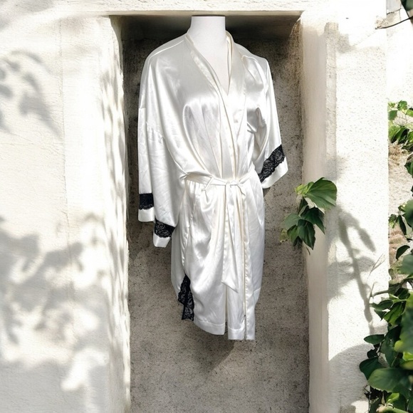 Victoria's Secret | Intimates & Sleepwear | Elegant Victoria Secret ...